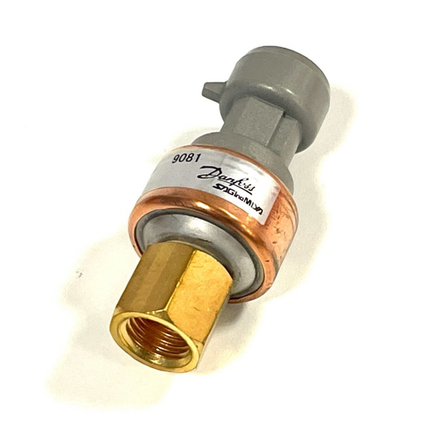 NIBE Pressure Sensor 0-30 Bar - 318236 – Heat Pump Parts
